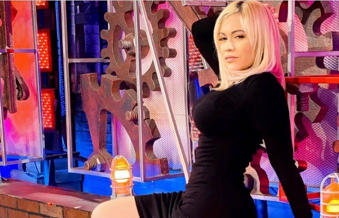 Cantante cubana Eylen Remón obtiene la ciudadanía americana
