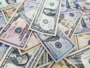 El régimen castrista se queda con más del 90% de los salarios de ...