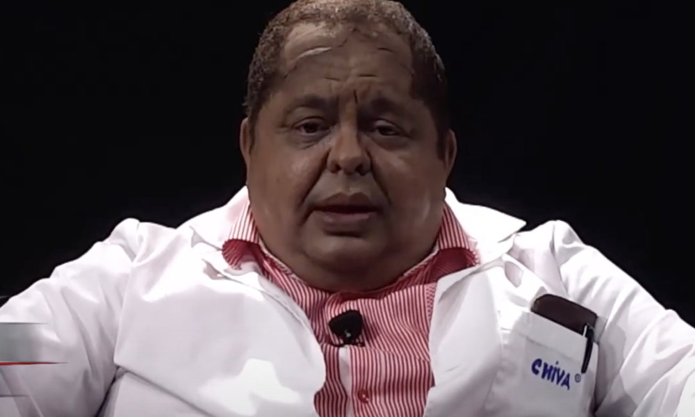 El "agente Fernando" llega a El Show de Carlucho