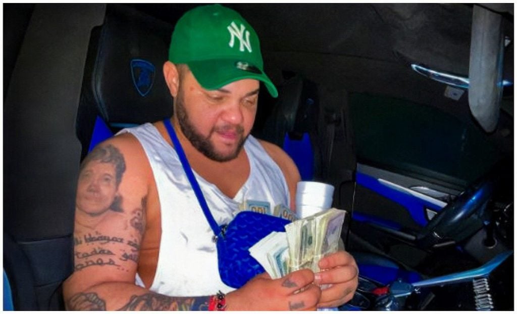 Reguetonero cubano El Taiger alardea de su "pequeña fortuna" en redes ...