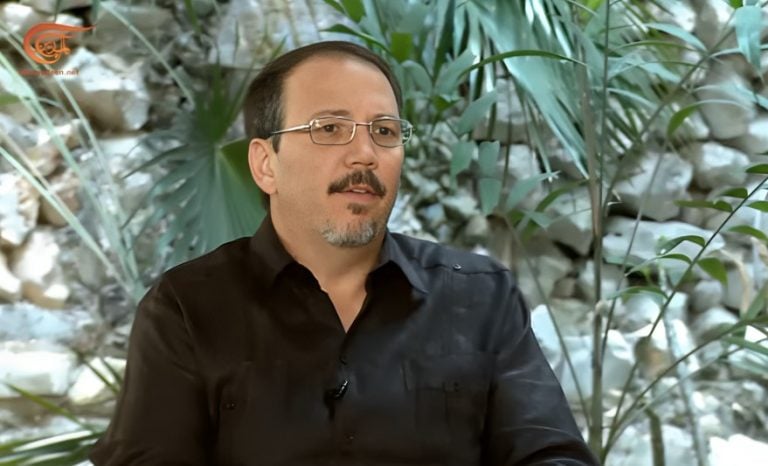 Alejandro Castro Espín: biografía del único hijo varón de Raúl y Vilma