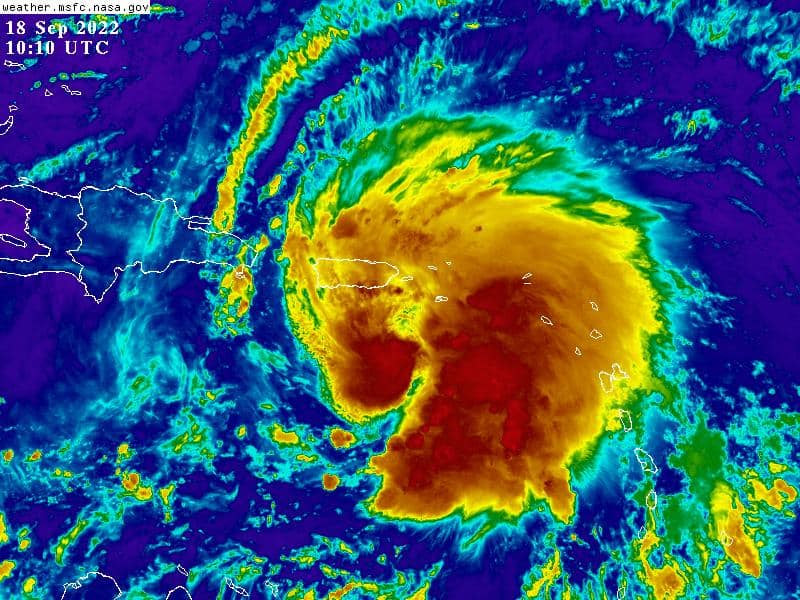 Fiona se acerca a Puerto Rico y Punta Cana como huracán