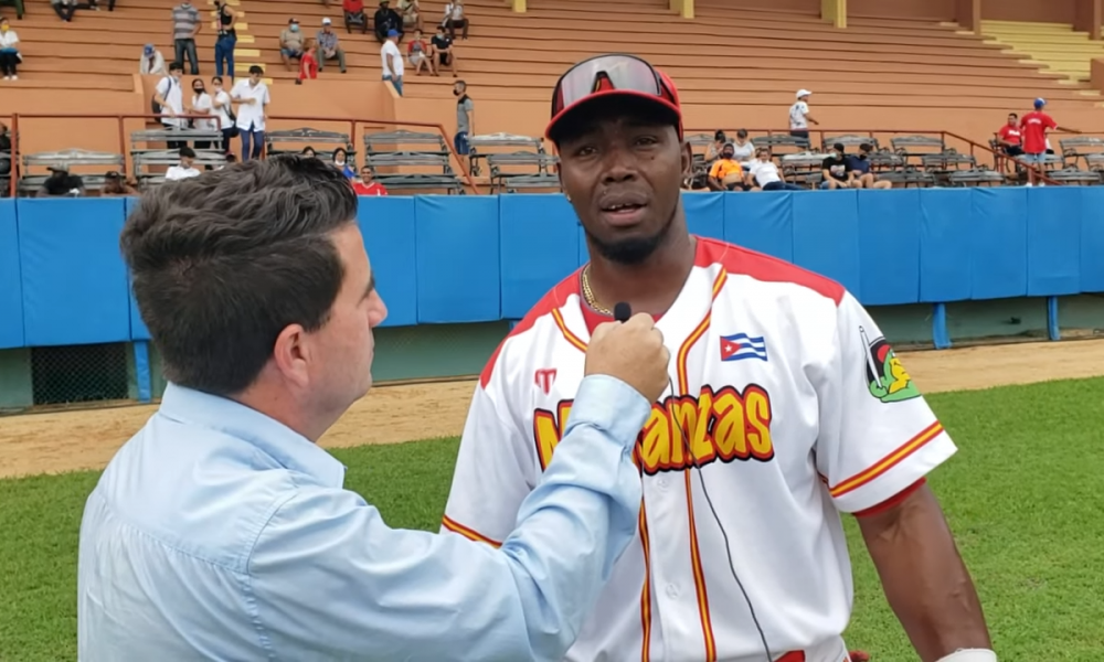 Pelotero cubano Jefferson Delgado llega a EEUU tras emprender travesía desde Nicaragua