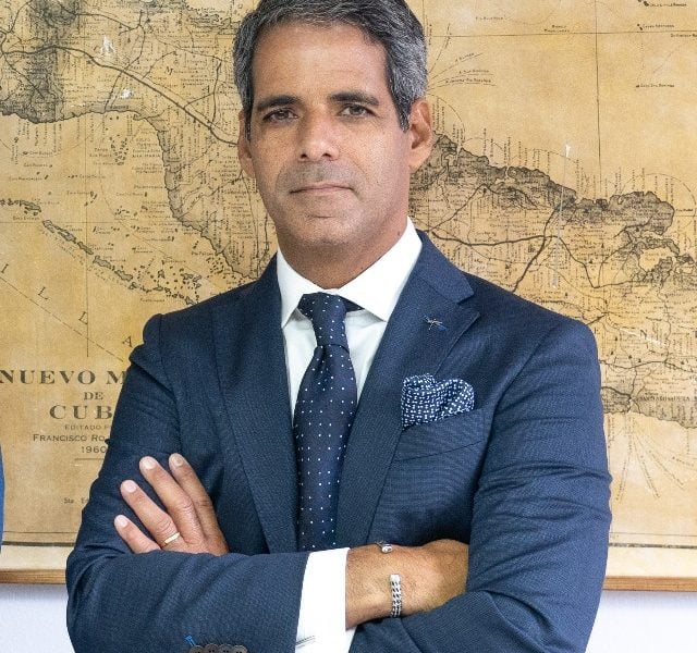 Abogado español Ariel Fraga ofrecerá una conferencia sobre inmigración ...