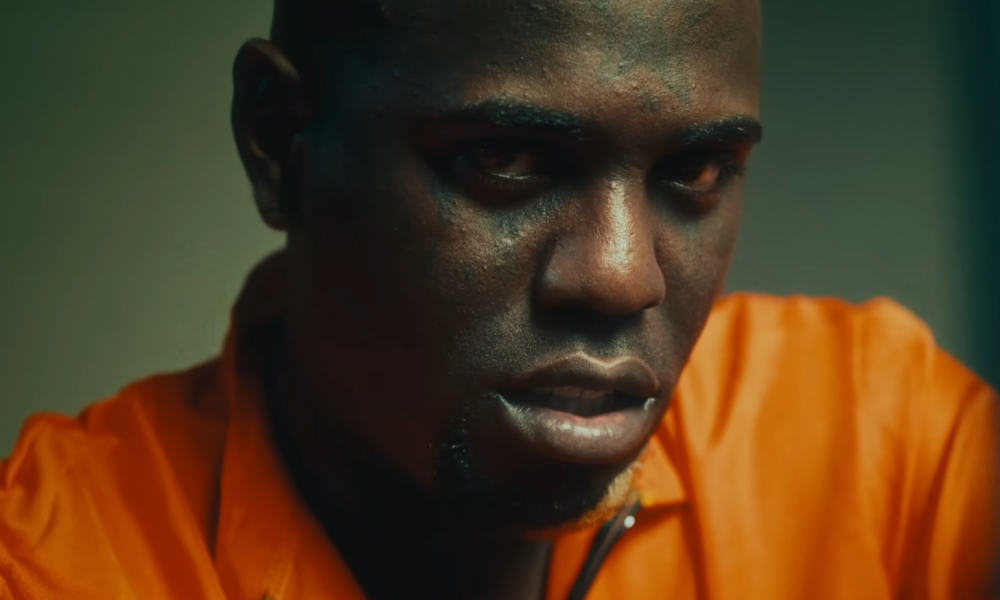 Chocolate Mc le da una bofetada a un hombre creyendo que es 'Un Martí ...