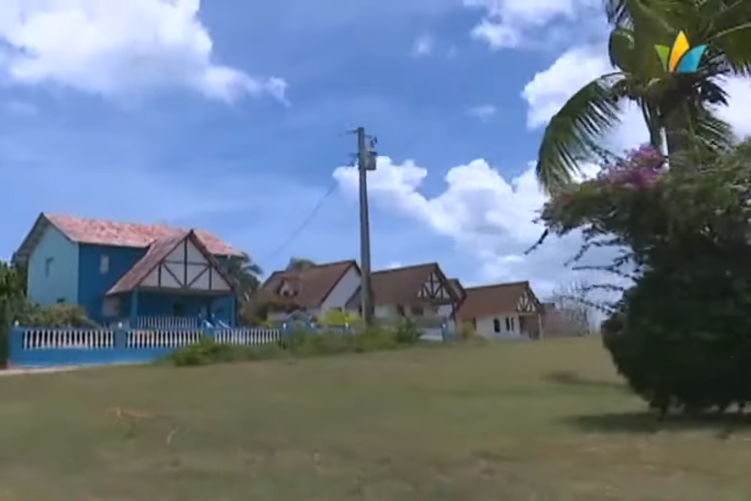 El pequeño pueblo holandés construido en Cuba por orden de Celia ...