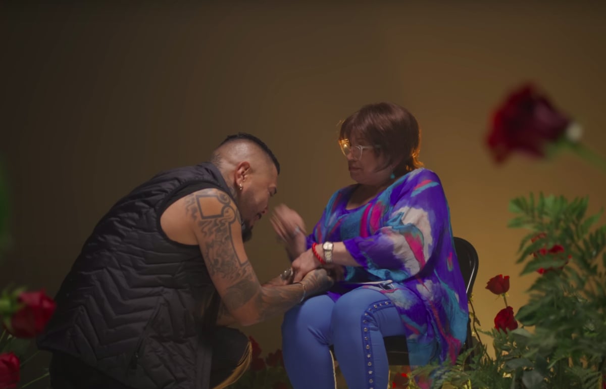 El Chacal celebra el Día de las Madres con su nueva bachata