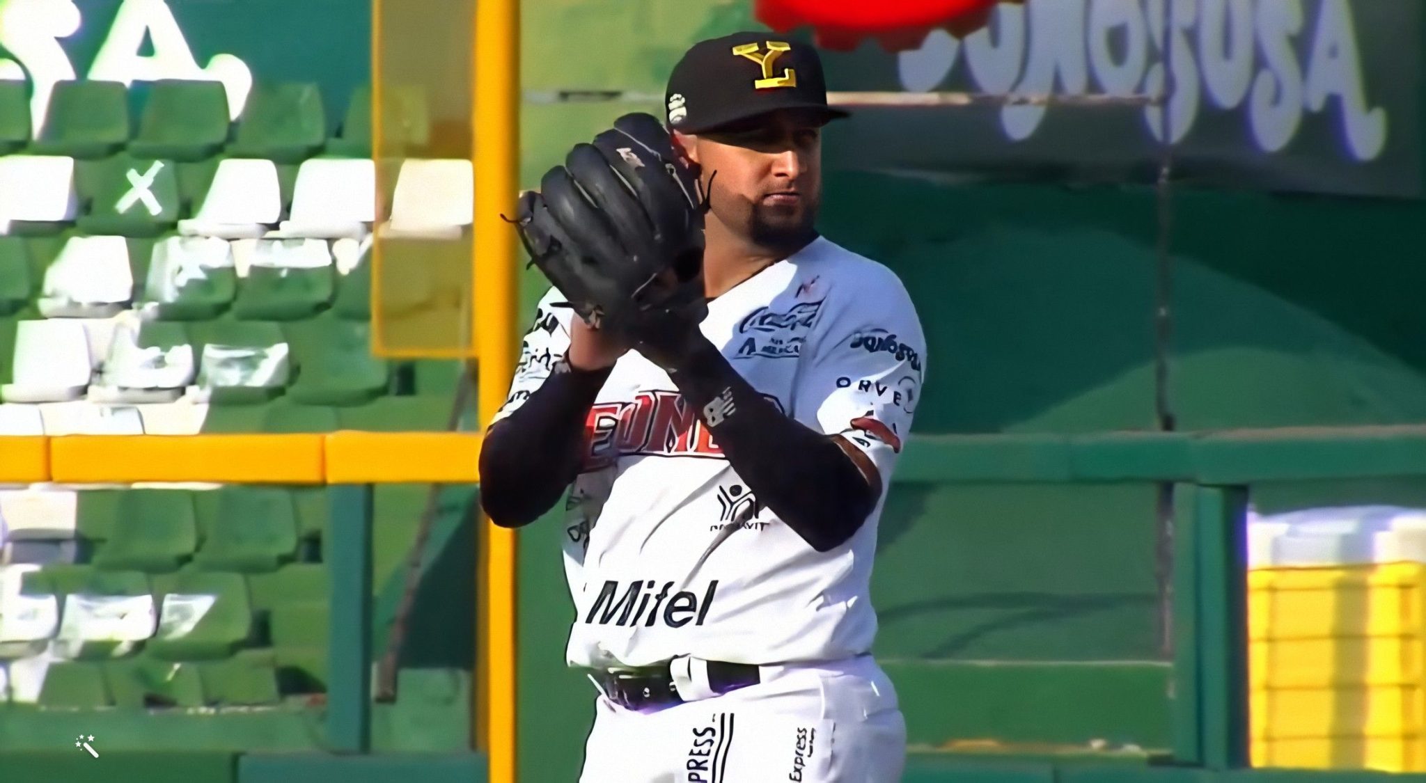 El cubano Yoanner Negrín alcanza los 500 ponches con los Leones de Yucatán