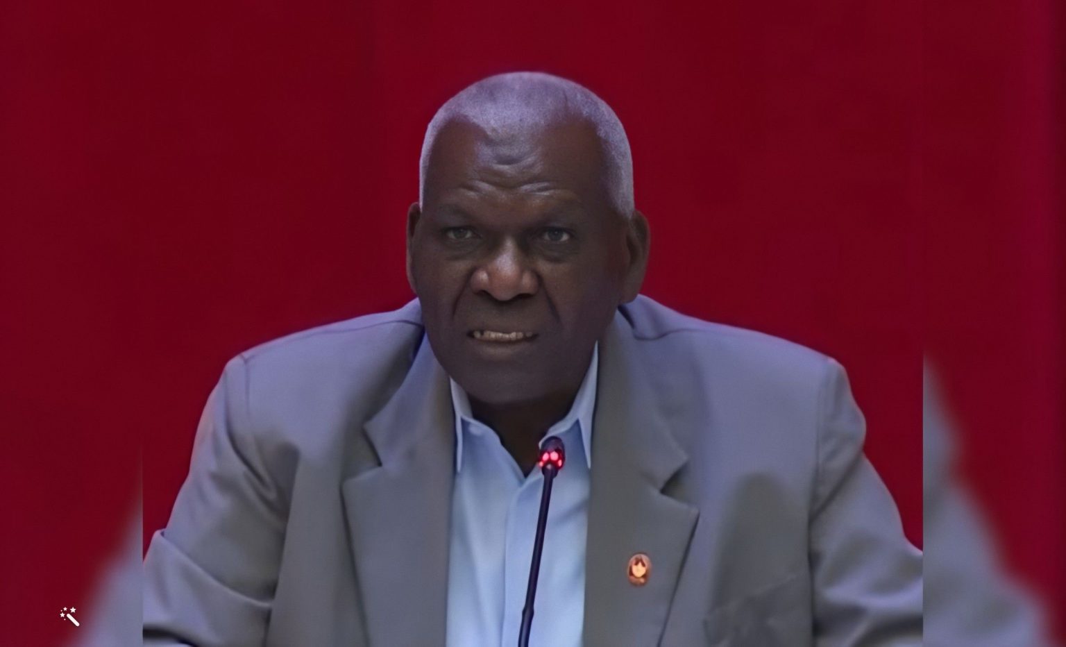 Esteban Lazo culpa al rey de España del siglo XIX por la actual falta ...