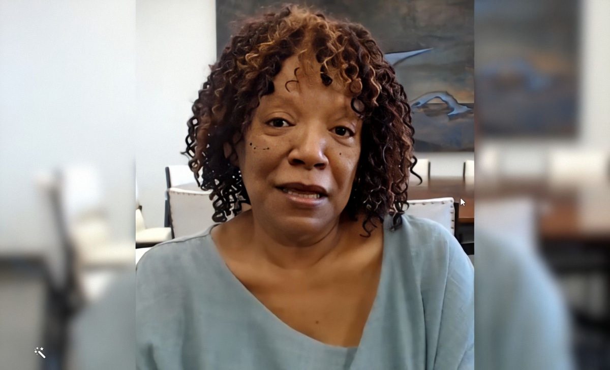 Retiran la presidencia de honor a la poeta oficialista cubana Nancy ...