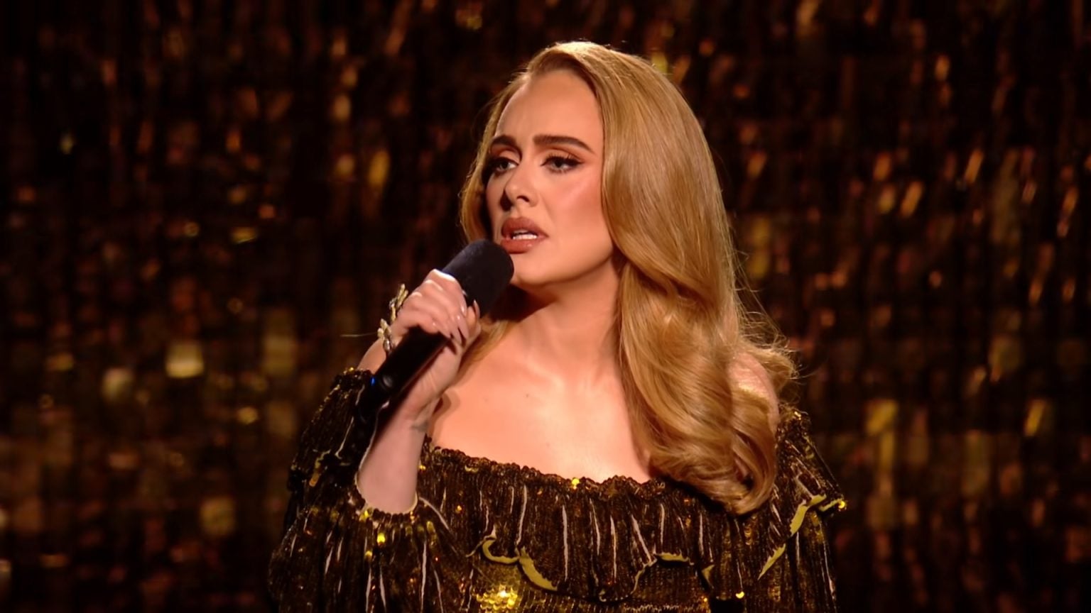 Adele confiesa que sufre una enfermedad en la piel