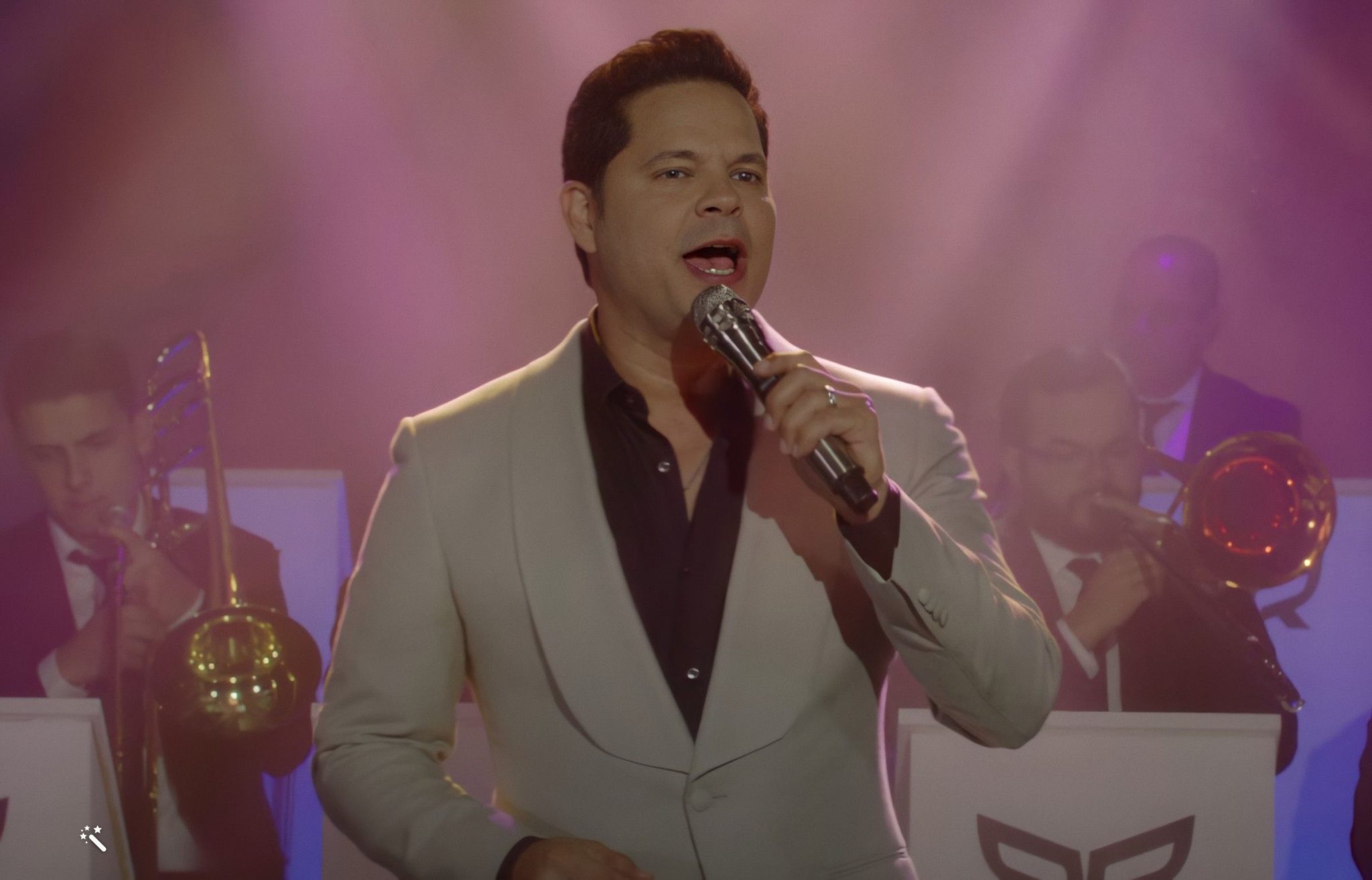 Rey Ruíz: biografía y obra del "bombón de la salsa"