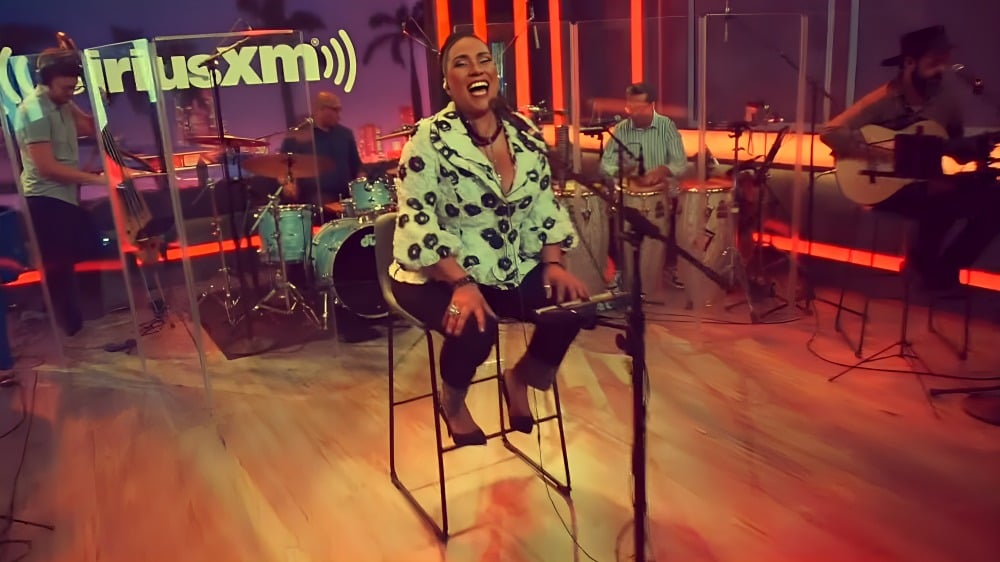 Aymée Nuviola regala una melodía especial para sus fans cubanos