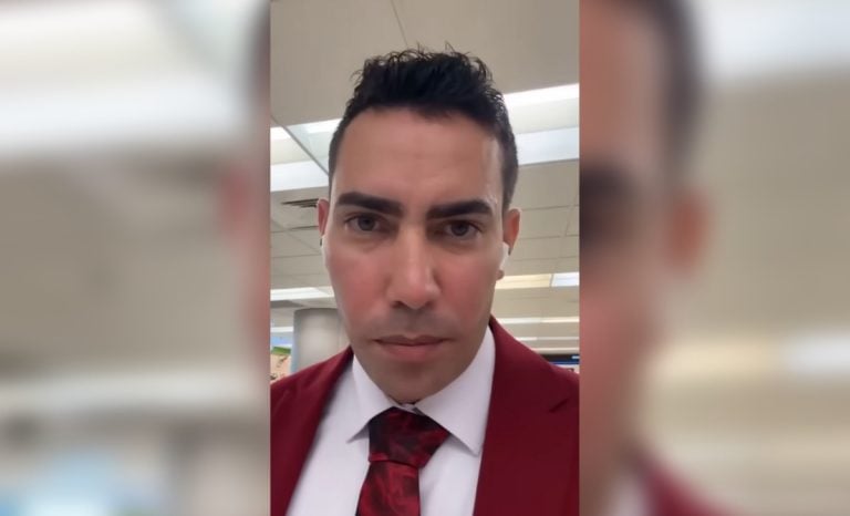 Periodista cubano Mario J. Pentón deja su trabajo en América Tevé