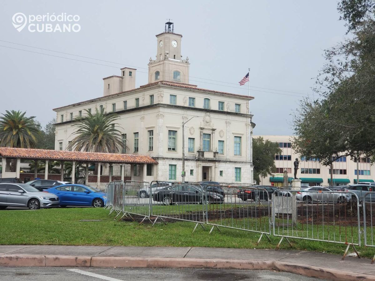 Funcionarios públicos de Coral Gables dispuestos a renunciar si se les obliga a mostrar sus ...