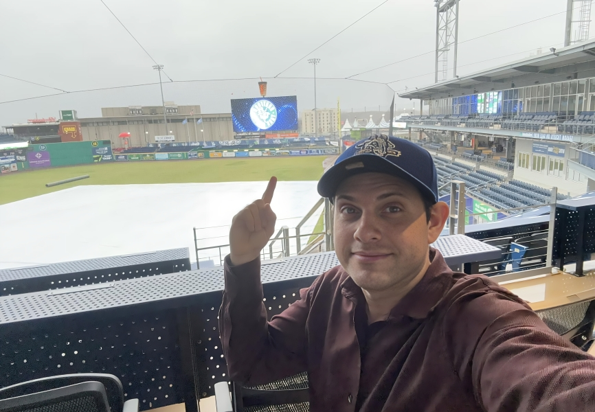 Periodista cubano Yasel Porto será la voz oficial en español de un ...