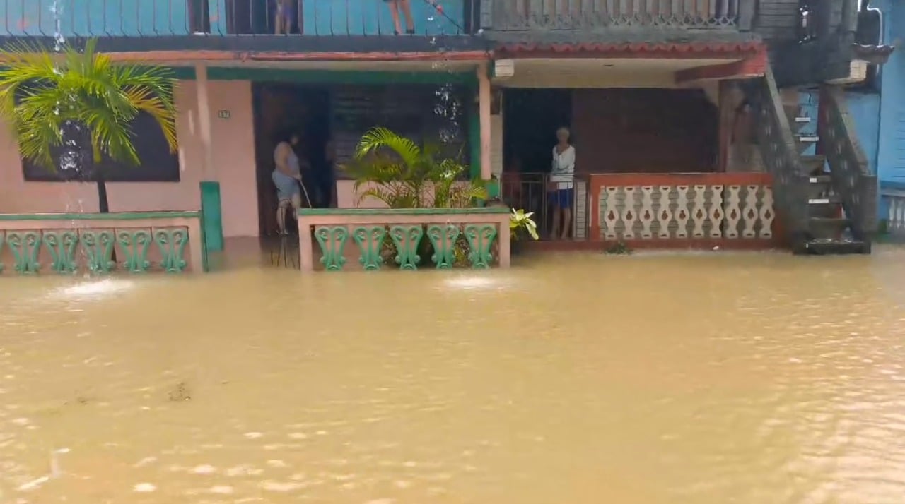 Intensas Lluvias Provocan Graves Inundaciones En Baracoa