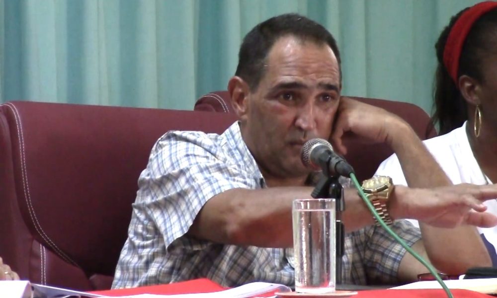 Liván Izquierdo Alonso: biografía del “cuadro político” más reciclado ...