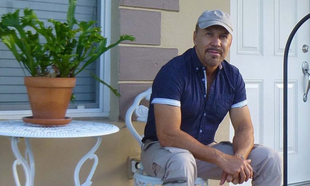 Héctor Noas anuncia nuevo proyecto con Laura Ramos para Amazon Prime