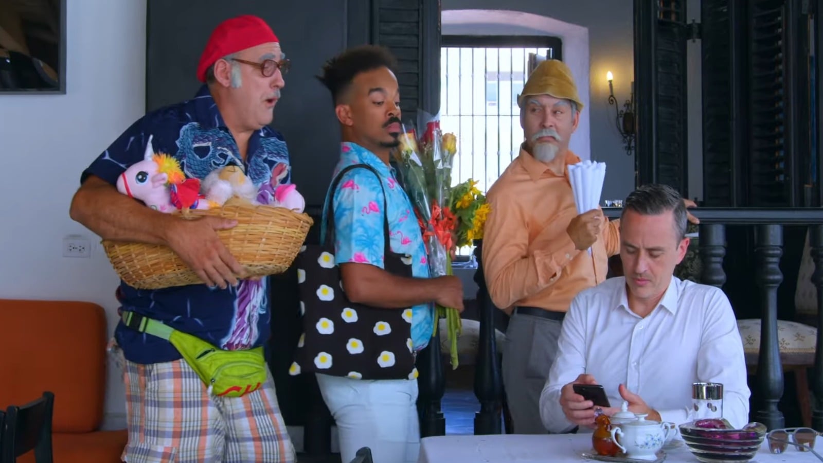 Pánfilo en la Embajada de EEUU para averiguar por las visas de USCIS y ...