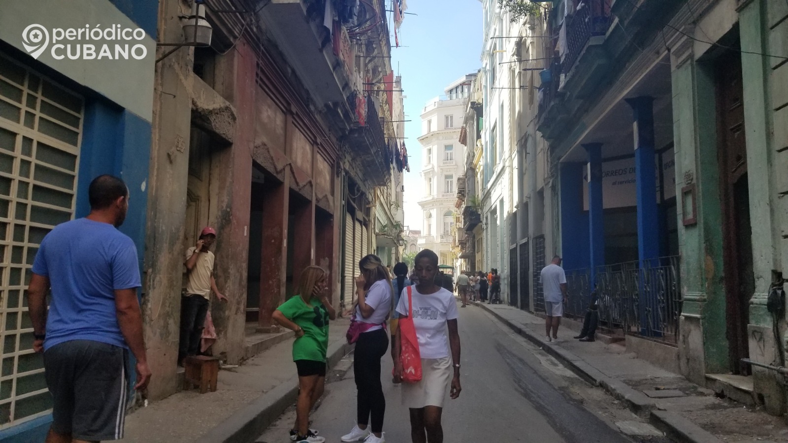 Derrumbe en la calle Monte de La Habana Vieja deja una mujer herida