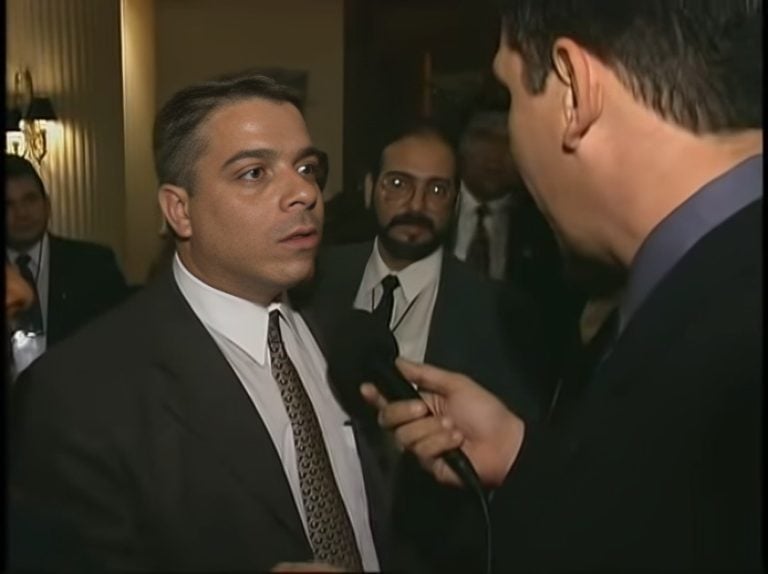 Excanciller cubano Felipe Pérez Roque reaparece cerca del edificio Focsa tras 15 años de ausencia