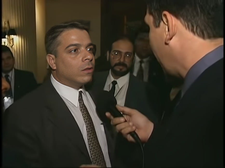 Excanciller cubano Felipe Pérez Roque reaparece cerca del edificio Focsa tras 15 años de ausencia