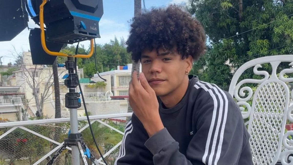 Actor Alejandro Guerrero revela cómo una seguidora le hizo una ...