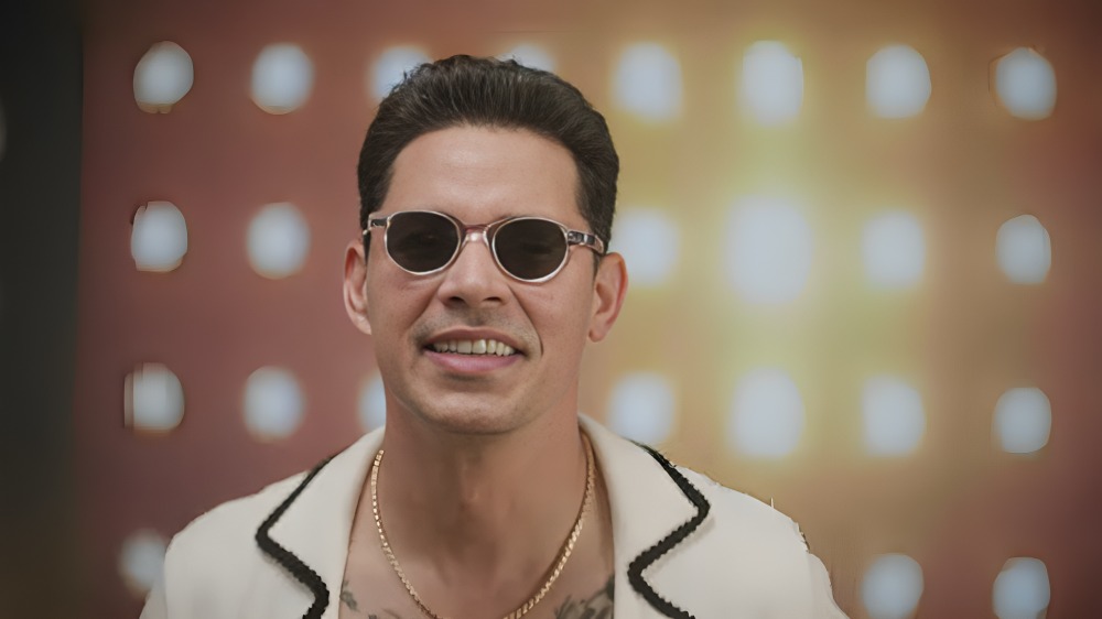 Leoni Torres sufre un “accidente” durante su presentación en Barcelona