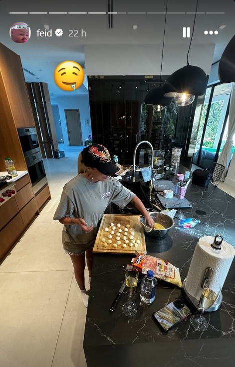 ¿Karol G le cocinó a Feid en su casa y no le gustó?