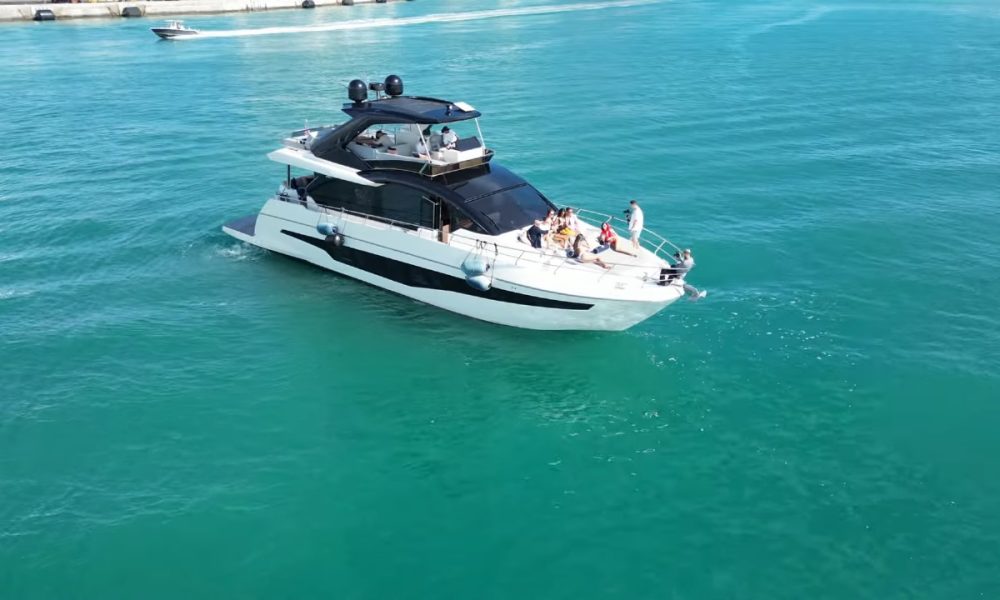 Empresarios cubanos presentan su nuevo yate de lujo para el Miami Vice ...