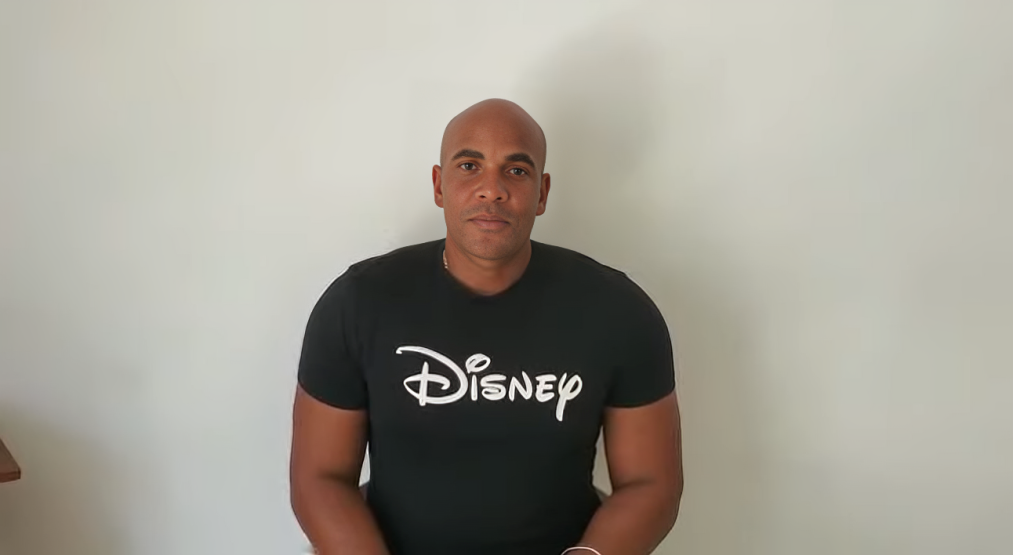 Expelotero industrialista Lisban Correa revela la impactante razón por la que no puede regresar ...