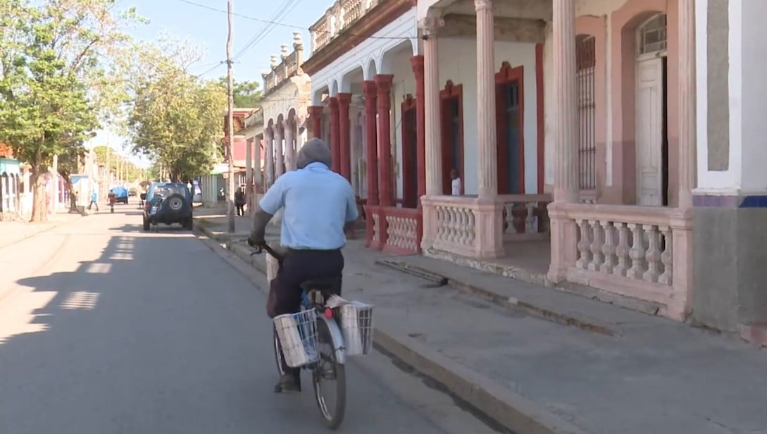 Correos de Cuba no paga utilidades a sus trabajadores y les cobra una ...