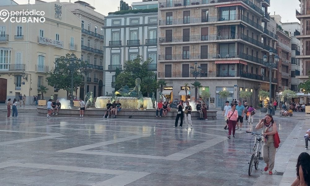 El Chicleee: el joven cubano que recorre las calles de La Habana con ...