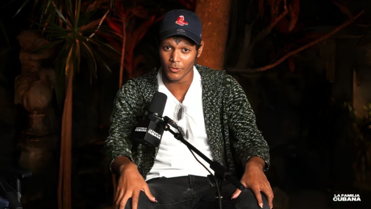 Influencer El Chicle revela que fue arrestado por la PNR y obligado a ...