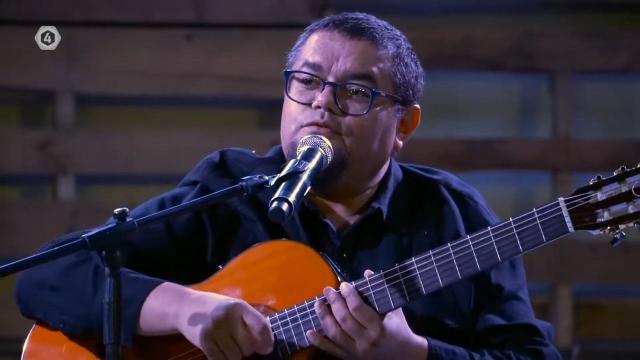 Trovador oficialista Eduardo Sosa es hospitalizado en terapia intensiva tras un derrame cerebral