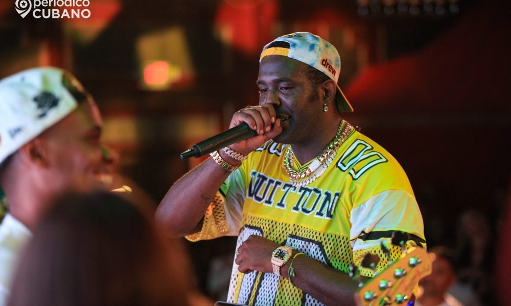 Chocolate MC intentó quitarse la vida: lo encontraron con una sábana al ...