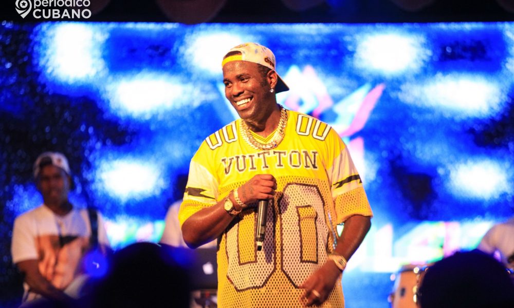 Chocolate Mc: biografía del polémico cantante