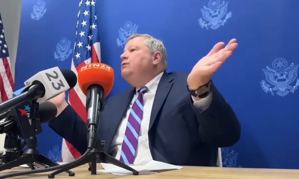 Minrex califica al embajador Mike Hammer como “mentiroso y manipulador”