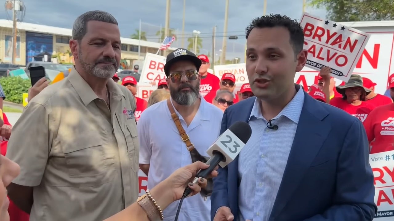 Bryan Calvo gana la alcaldía de Hialeah con solo 27 años de edad