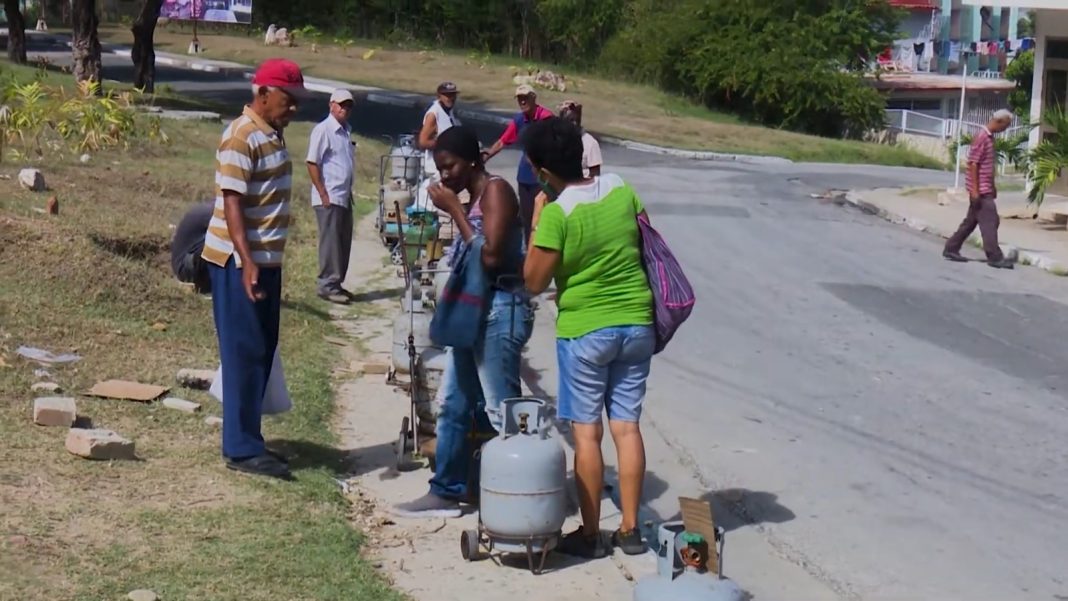 Carencia de gas licuado paraliza la venta de Cupet en los días de fin ...