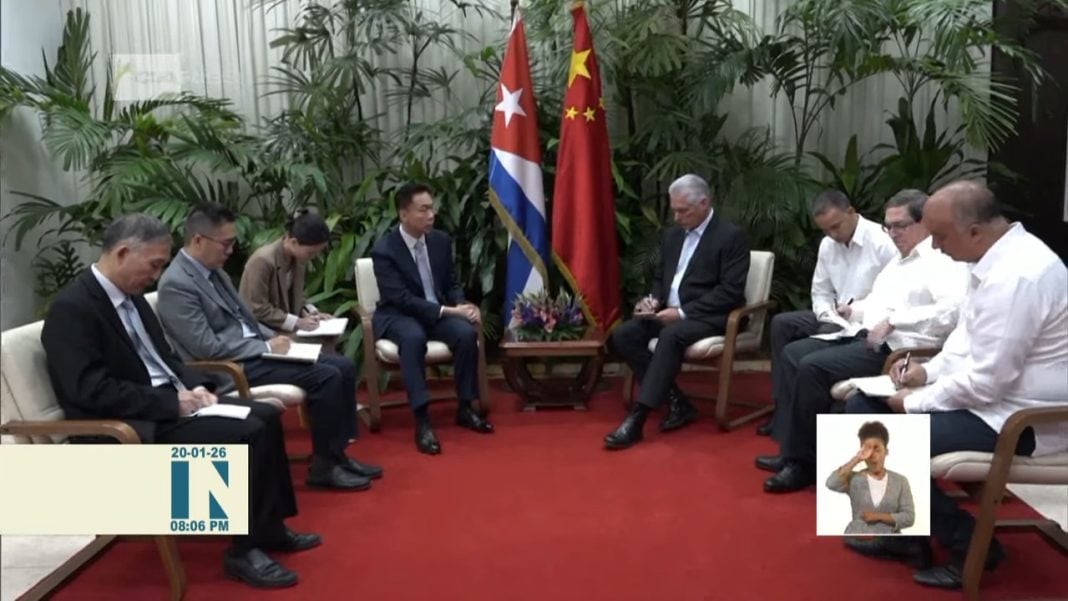 China le entrega a Cuba 80 millones de dólares para su industria eléctrica