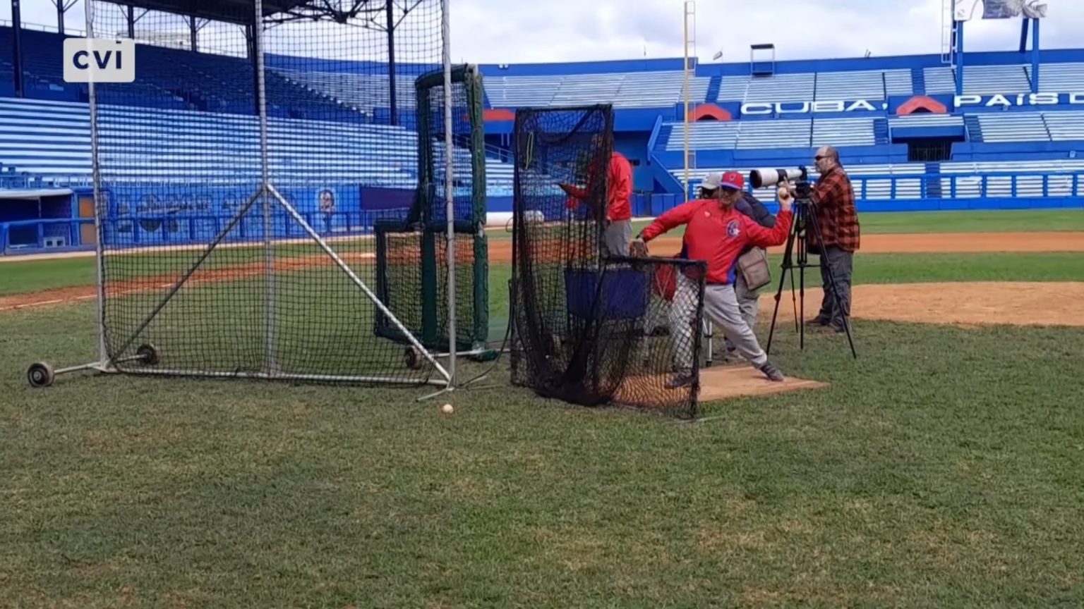 Equipo Cuba de béisbol viaja a Venezuela para la Serie de las Américas