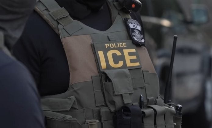 ICE deportó a bebé cubanoamericana y a su madre en solo tres días